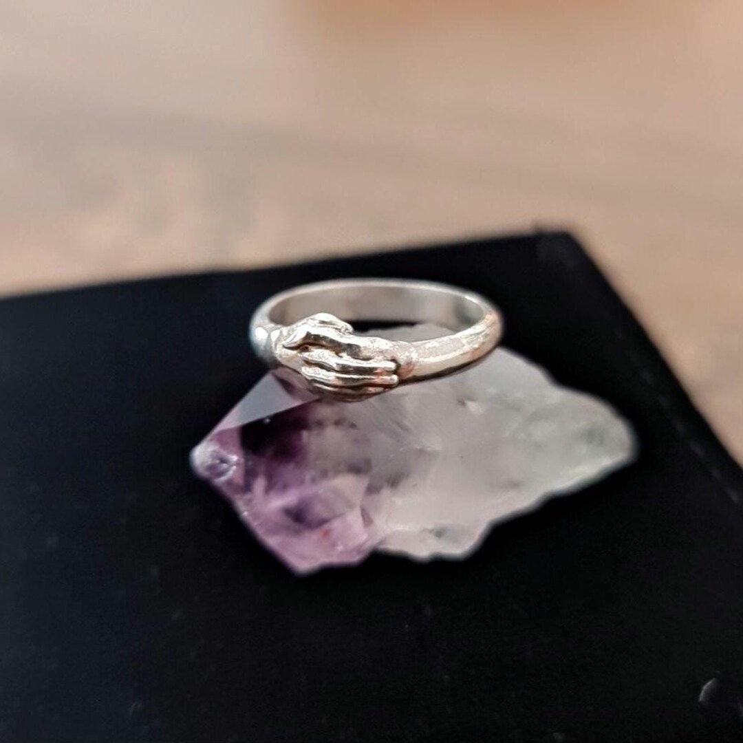 Interlocking Holding Hands Ring, 925 Sterling Silver Romantic Love ...