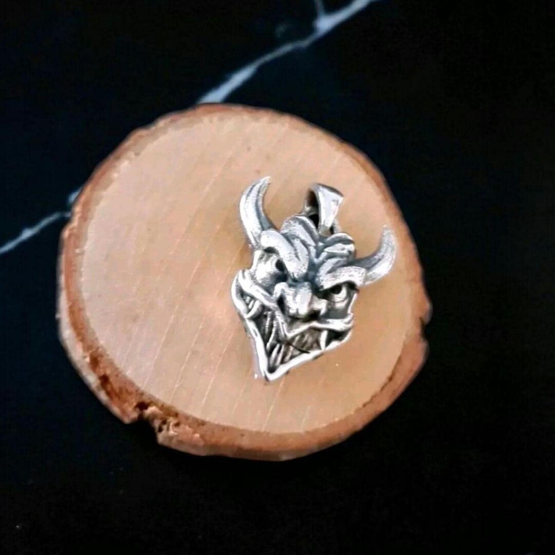 Pranja Ghost Face Japanese Oni Mask Pendant , Japanese Horned Demon ...