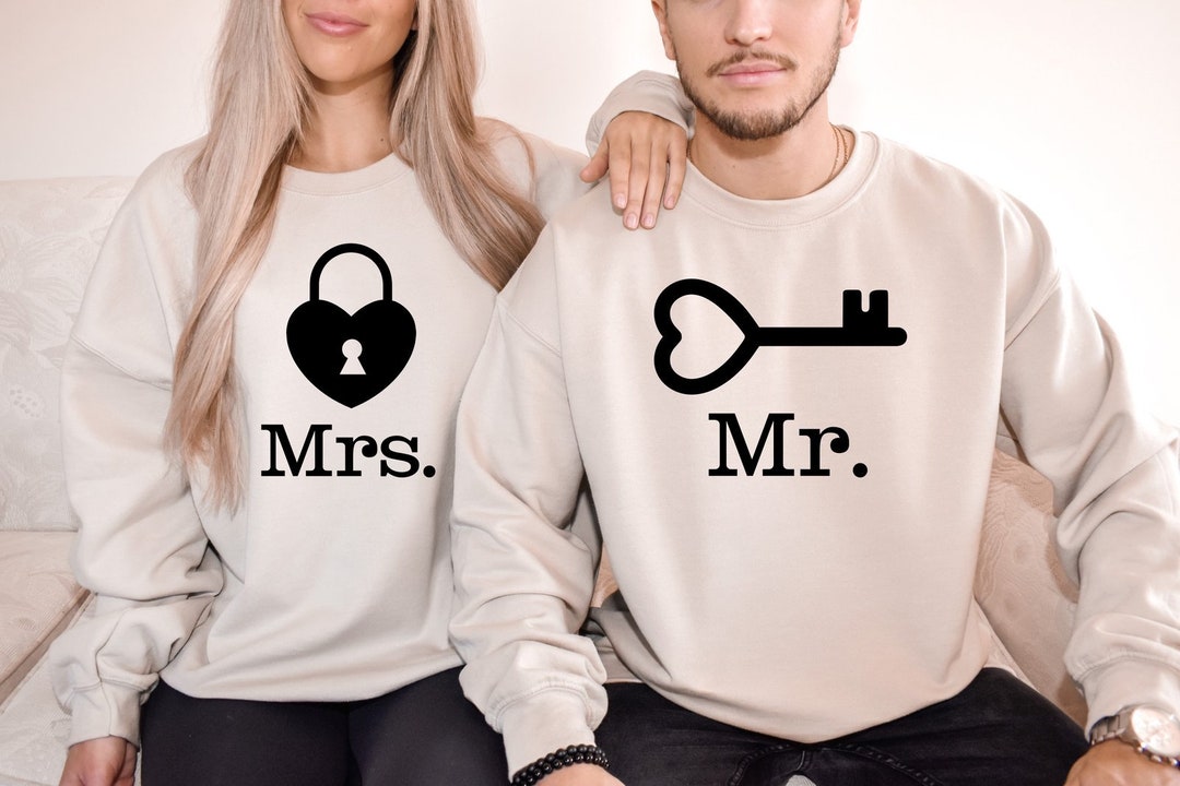 Valentine's Day Mrs and Mr Lock and Key Sweatshirt Couple - Etsy