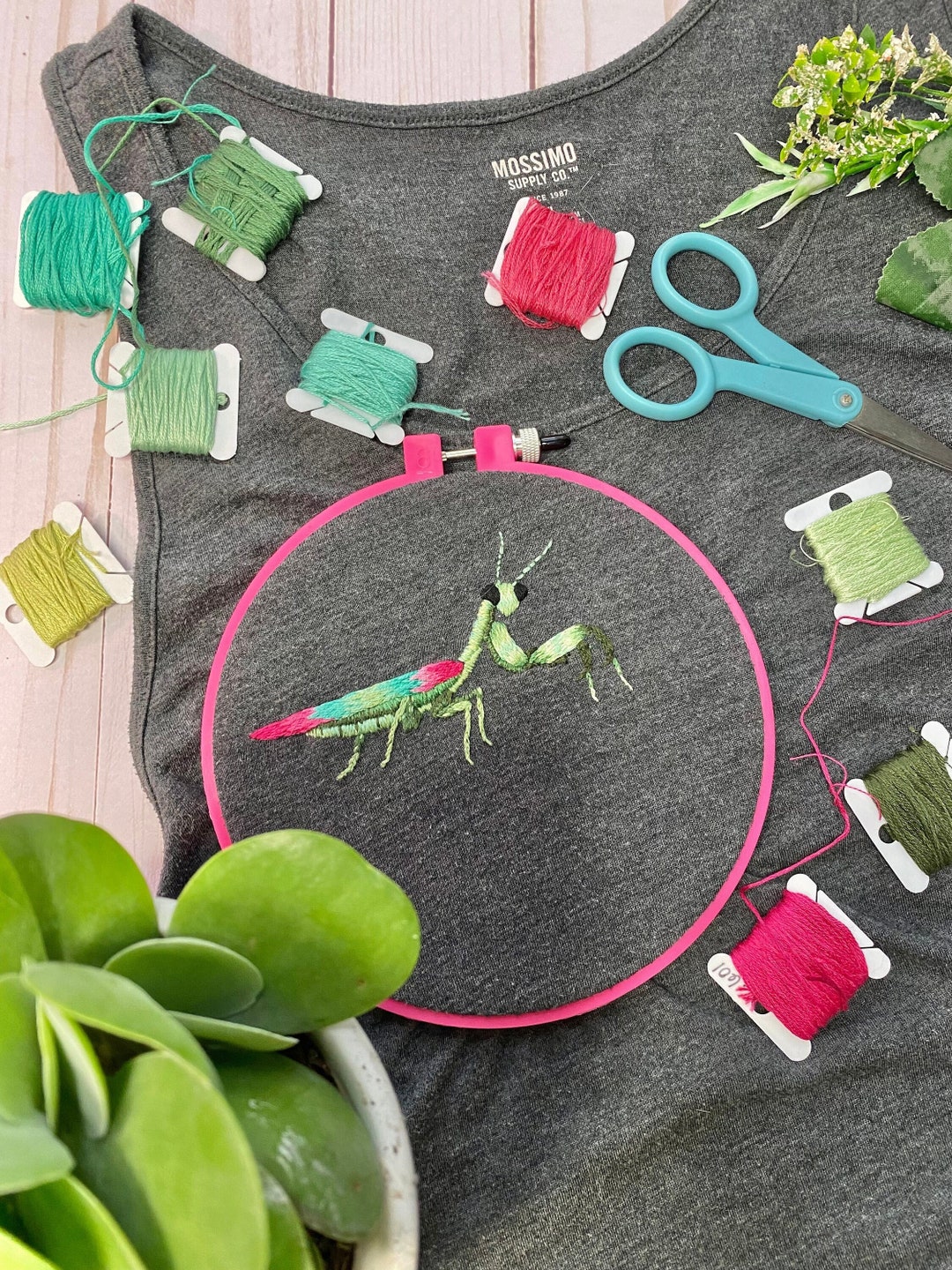 Pastel Praying Mantis Embroidery Pattern. 6" Pattern. DIGITAL DOWNLOAD ...