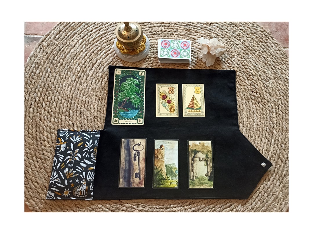 Tarot Pouch / Oracle Pouch / Tarot Drawing Mat, Cards, Velvet Oracle ...
