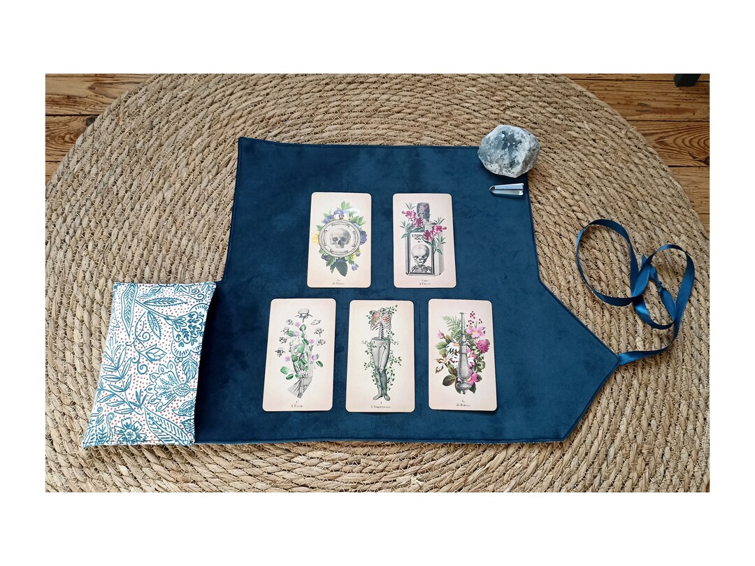 Tarot Pouch / Oracle Pouch / Tarot Drawing Mat, Cards, Velvet Oracle ...