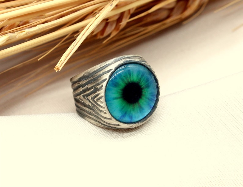 Human Eye Silver Ring Vintage Style Green Blue or Brownvintage - Etsy