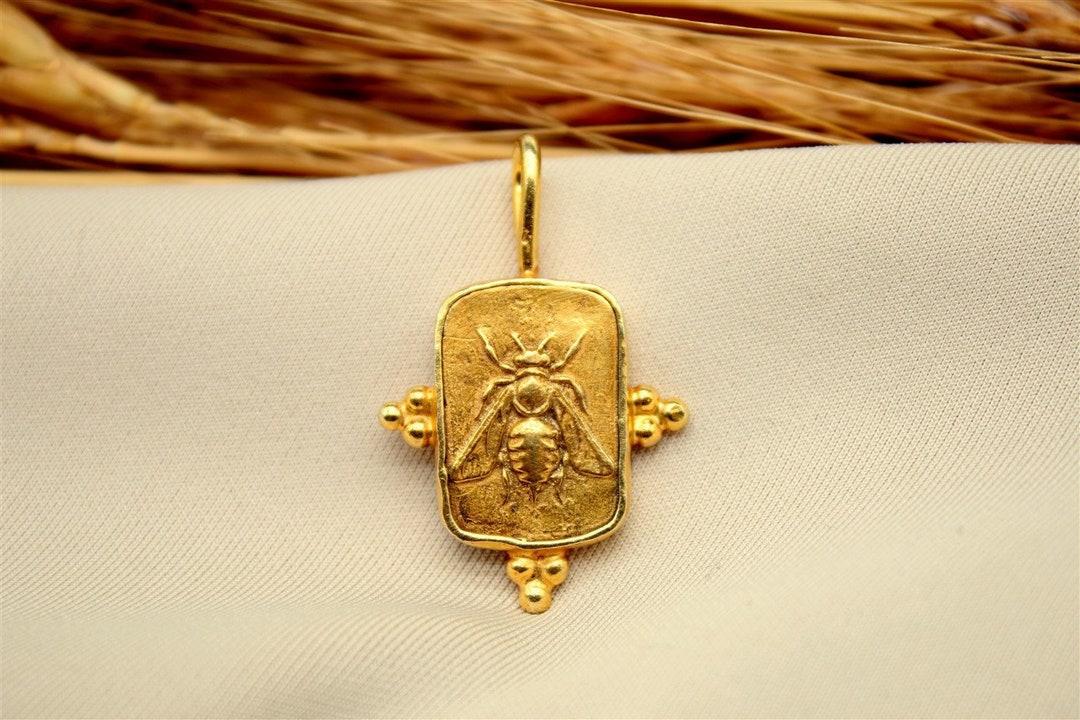Bee Coin Pendant,coin Jewelry Pendant,coin Necklace, Gold Coin Pendant ...