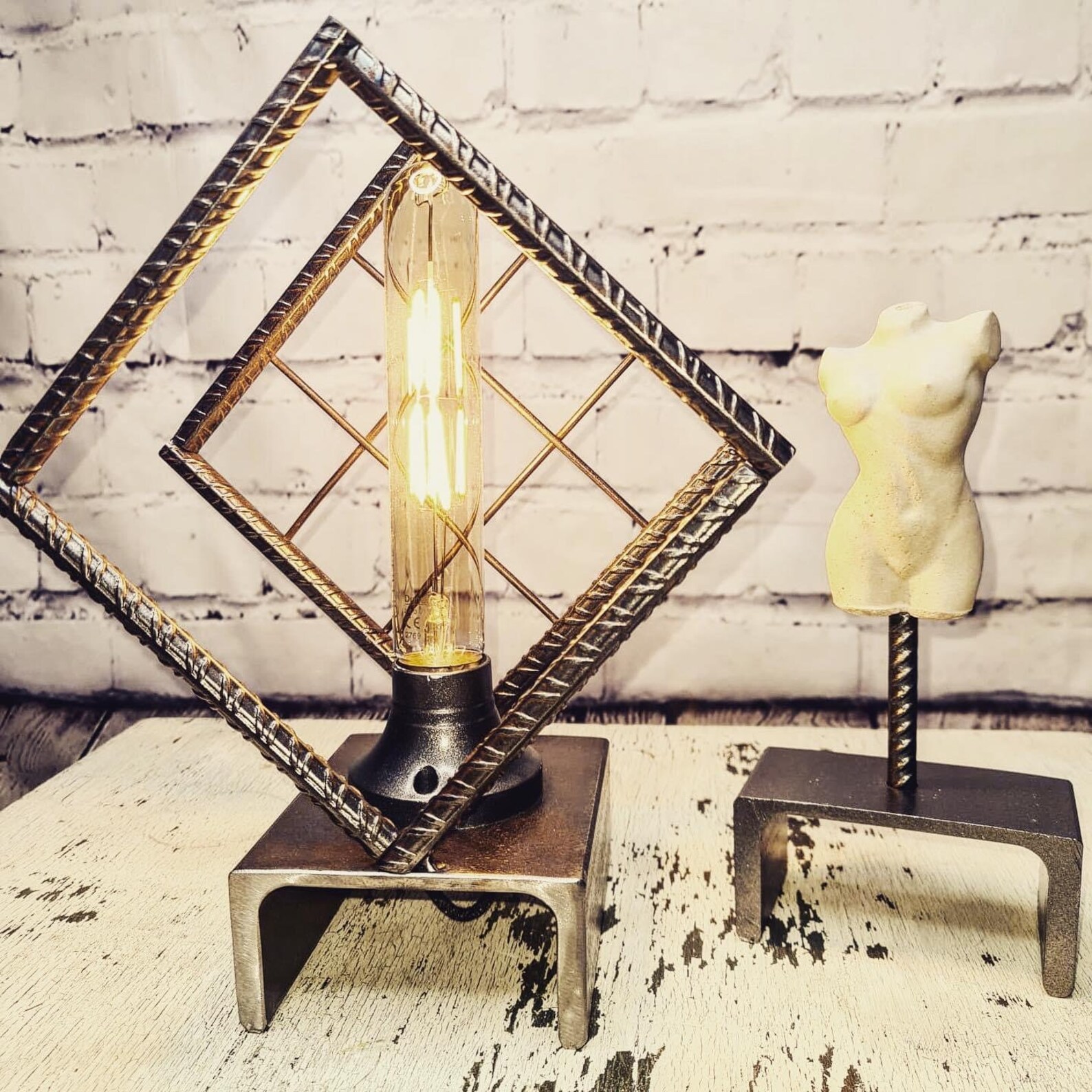 Steel Rebar Bespoke Lamp on Steel Base. - Etsy UK