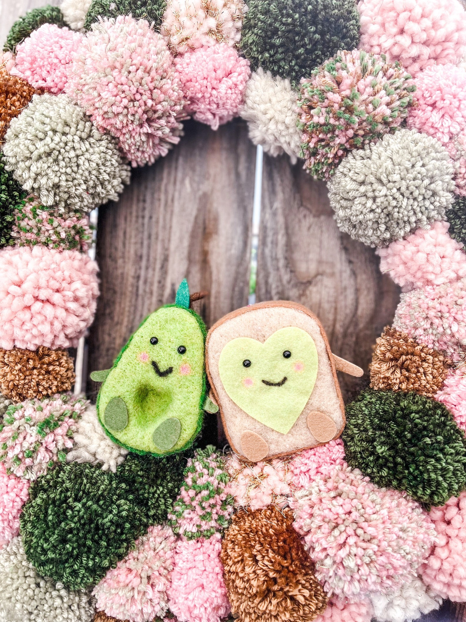 Pom Pom Wreath Avocado Toast - Etsy