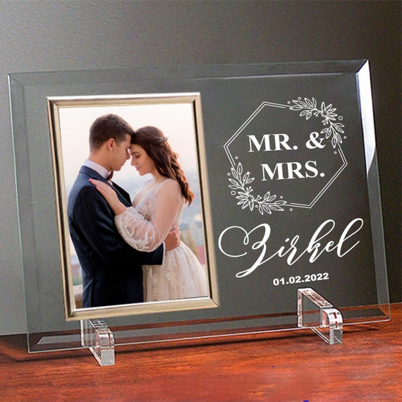 Engraved Glass Wedding Frame Frame for Wedding Souvenirs - Etsy