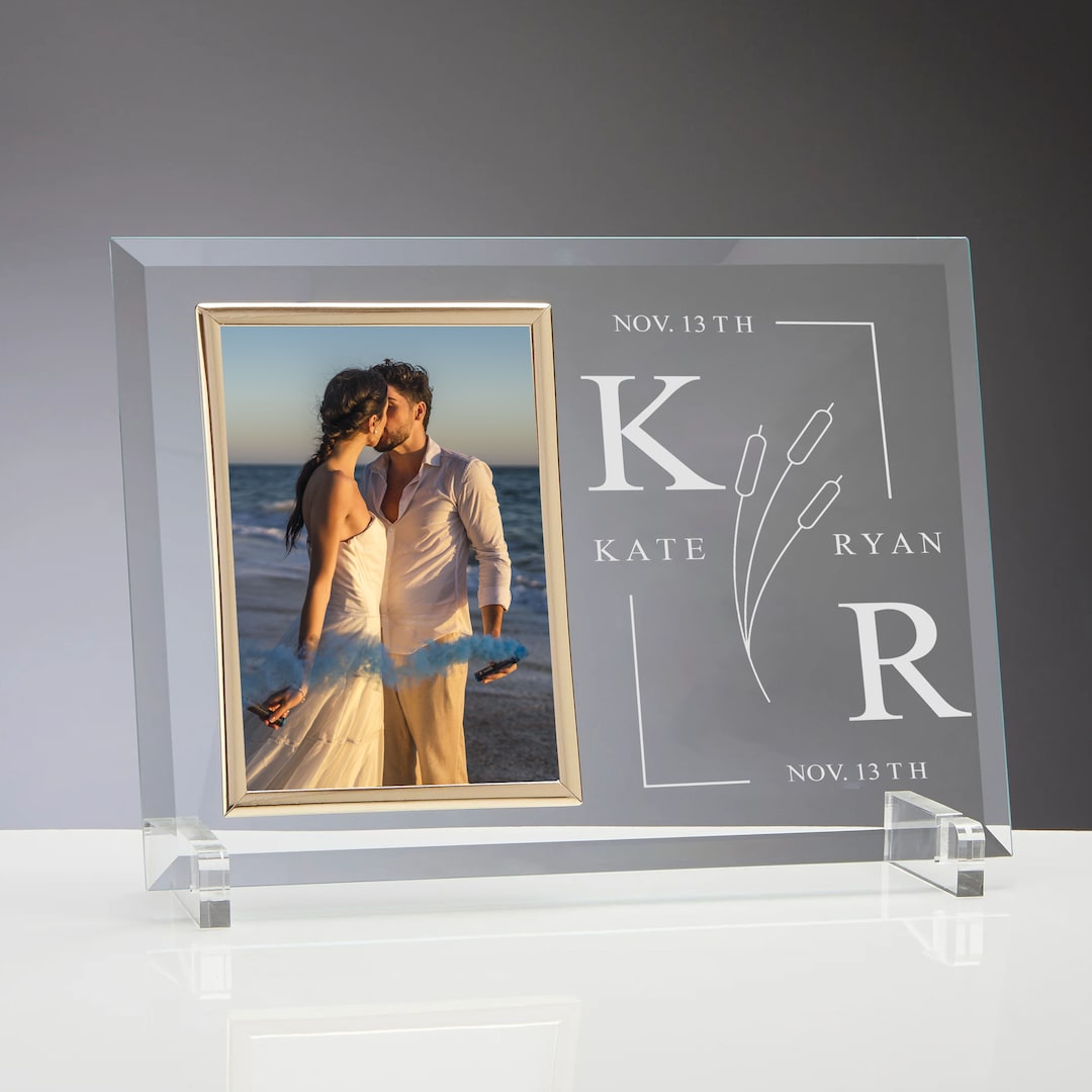 Engraved Wedding Photo Frame, Wedding Souvenirs, Personalized Wedding ...