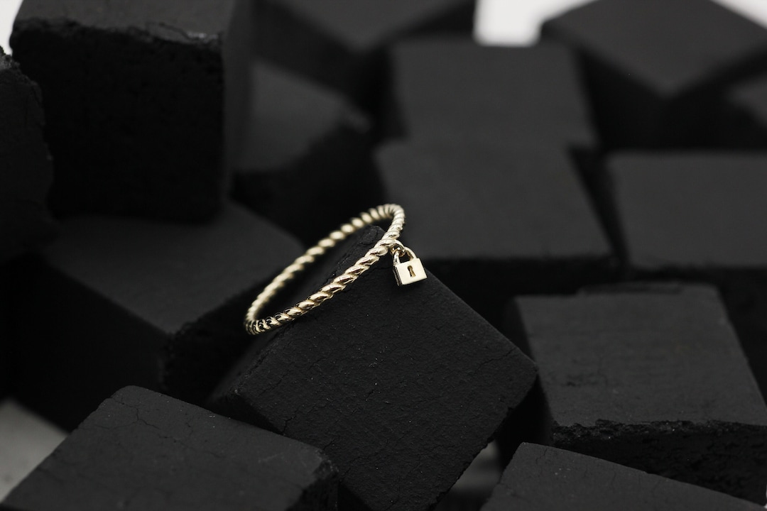 14K Gold Padlock Ring: Tiny Heart Locket Ring Minimal Lock Charm ...