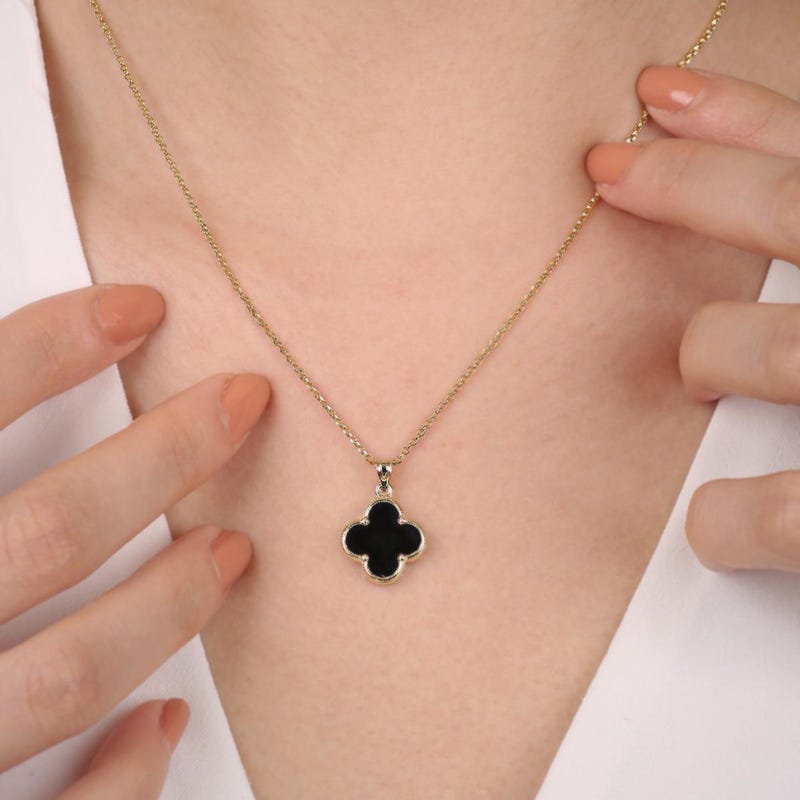 Black Clover Gold Pendant - Etsy