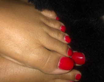 Red Toes | Etsy