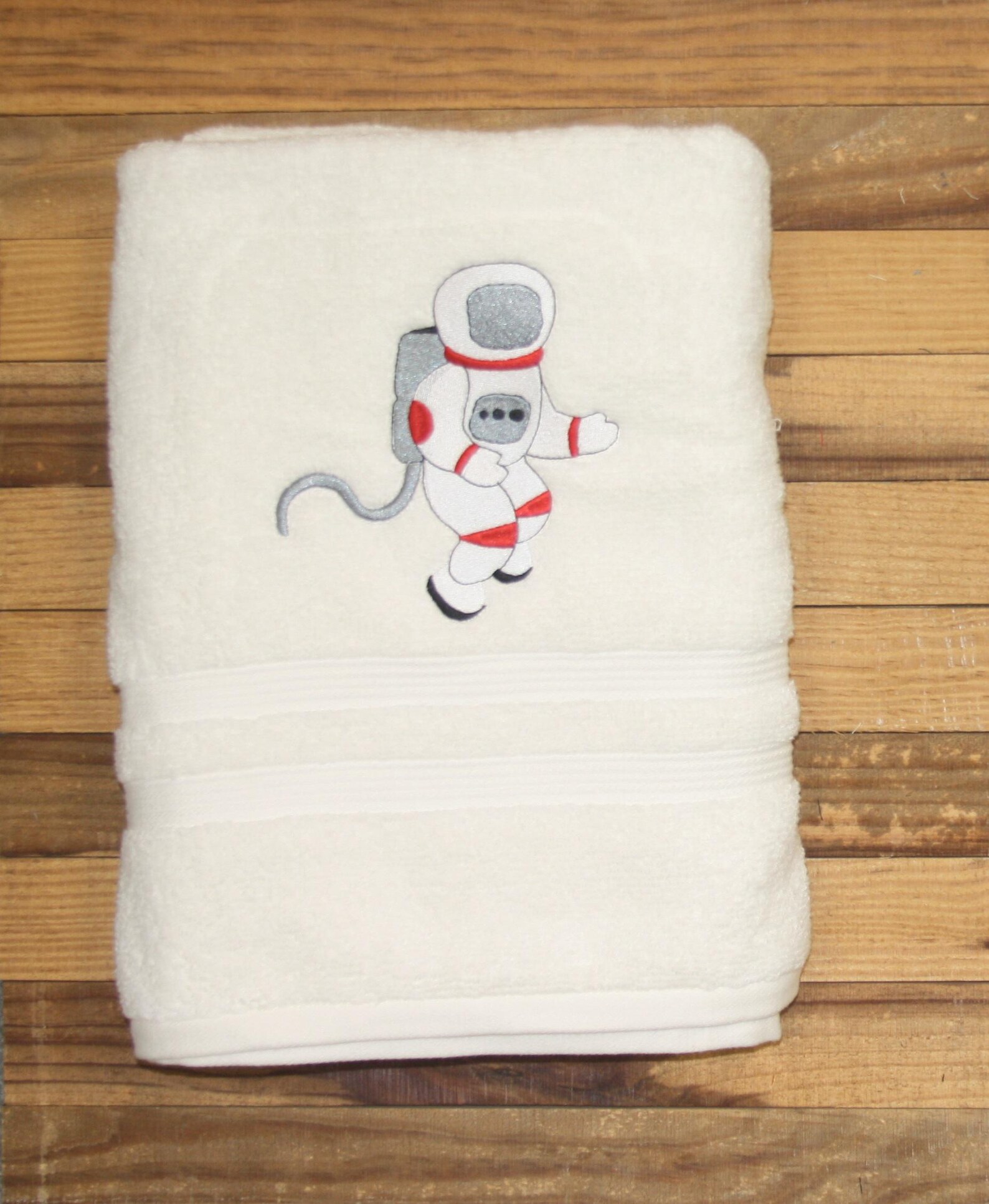 Embroidered Space Towel Set: Custom Astronaut Bath & Hand Towels - Etsy