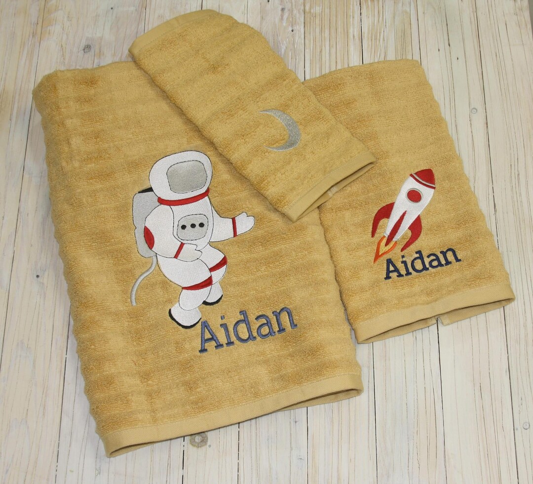 Embroidered Space Towel Set: Custom Astronaut Bath & Hand Towels - Etsy