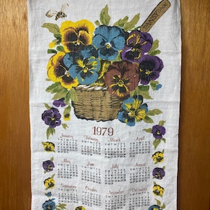 Pyramid Chicken - Etsy