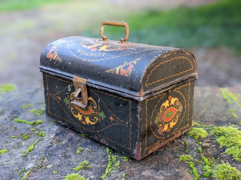 Antique Biscuit Painted Tin Box Dutch Black & Gold Tin Chest Art Deco ...