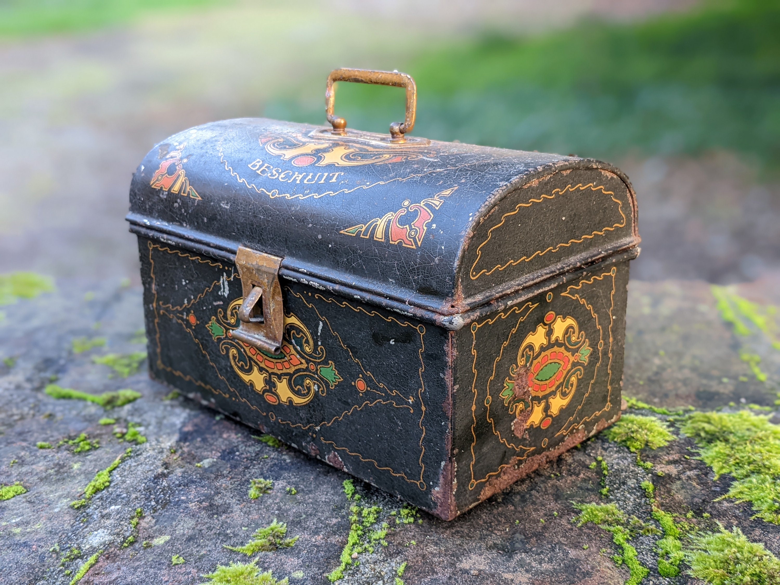 Antique Biscuit Painted Tin Box Dutch Black & Gold Tin Chest Art Deco ...