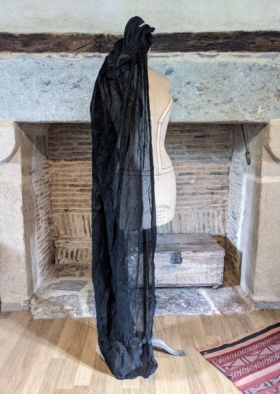 RARE antique Victorian black silk crepe mourning hat … - Gem RARE antique Victorian black silk crepe mourning hat … - Gem