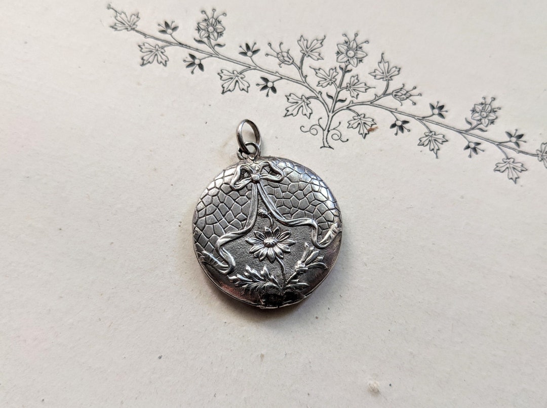 Antique Little Sterling Silver Locket Round Victorian Silver Pendant ...