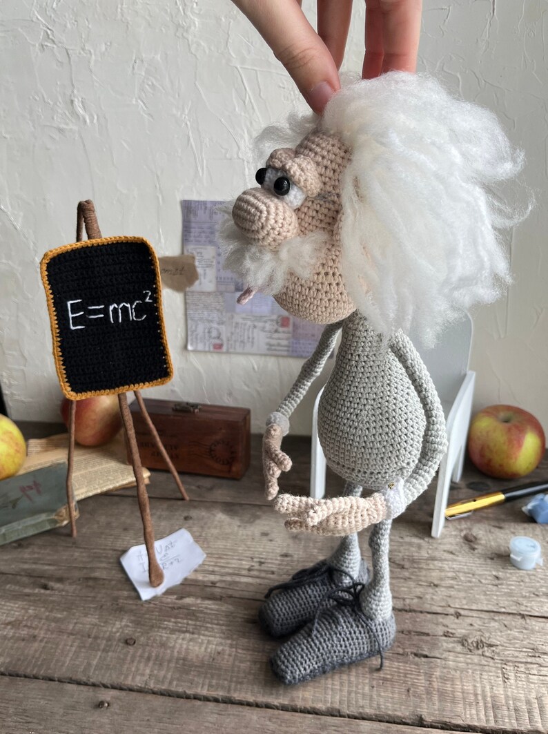 Einstein Doll, Albert Einstein Figurine, Crochet Einstein Art Doll ...