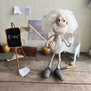 Einstein Doll, Albert Einstein Figurine, Crochet Einstein Art Doll ...