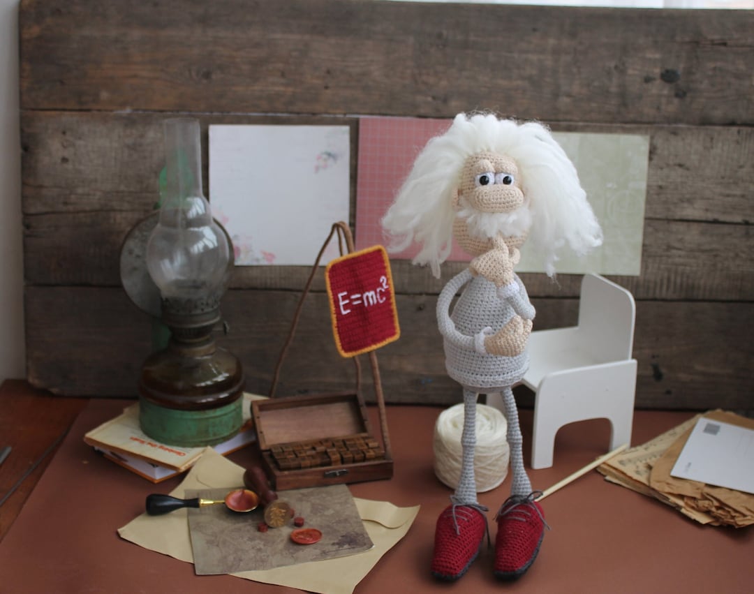 Einstein Doll, Albert Einstein Figurine, Crochet Einstein Art Doll ...