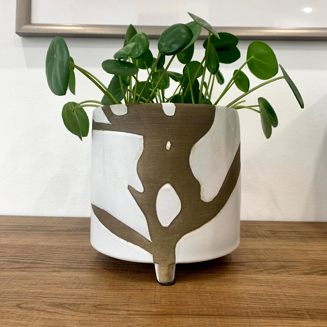 Monotone Leaf Ceramic Planter Pot.pottery.indoor Outdoor.home Decor ...