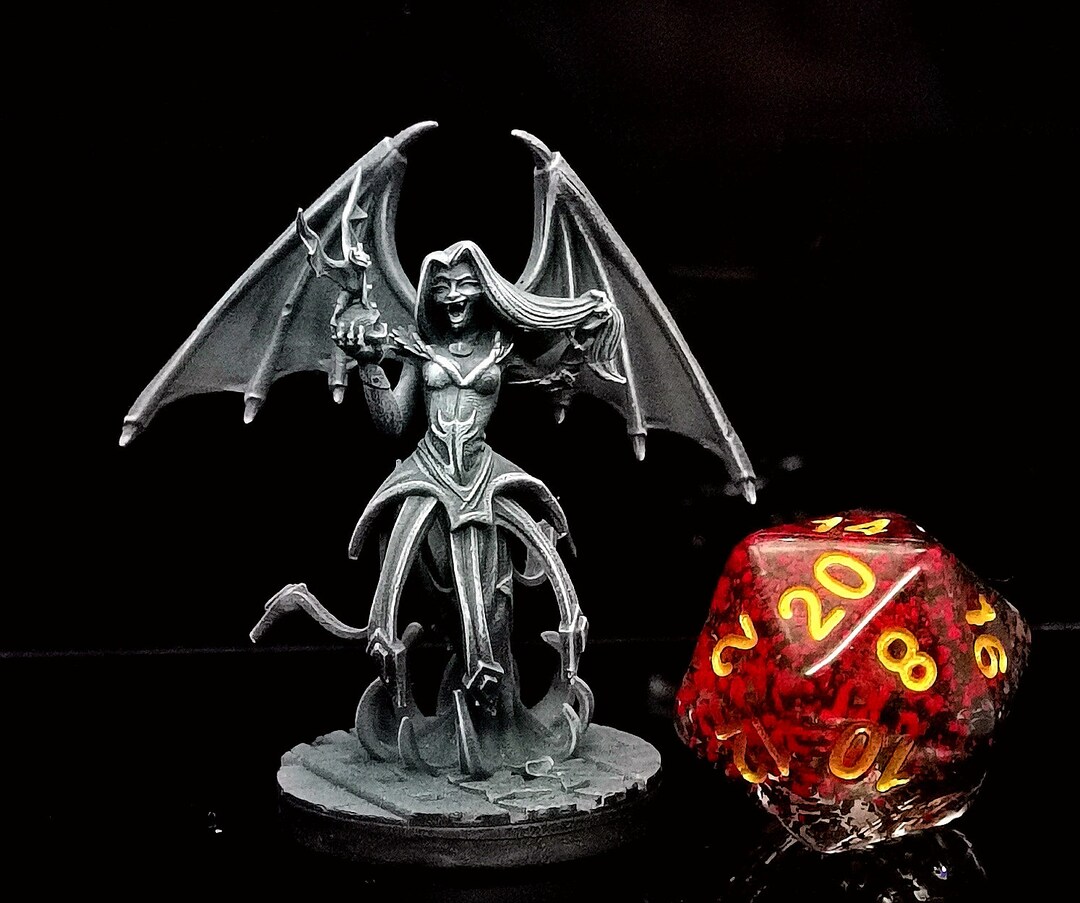 Vampire Duchess RPG Miniatures UK Ultra HD 4K Resolution Tough Resin ...