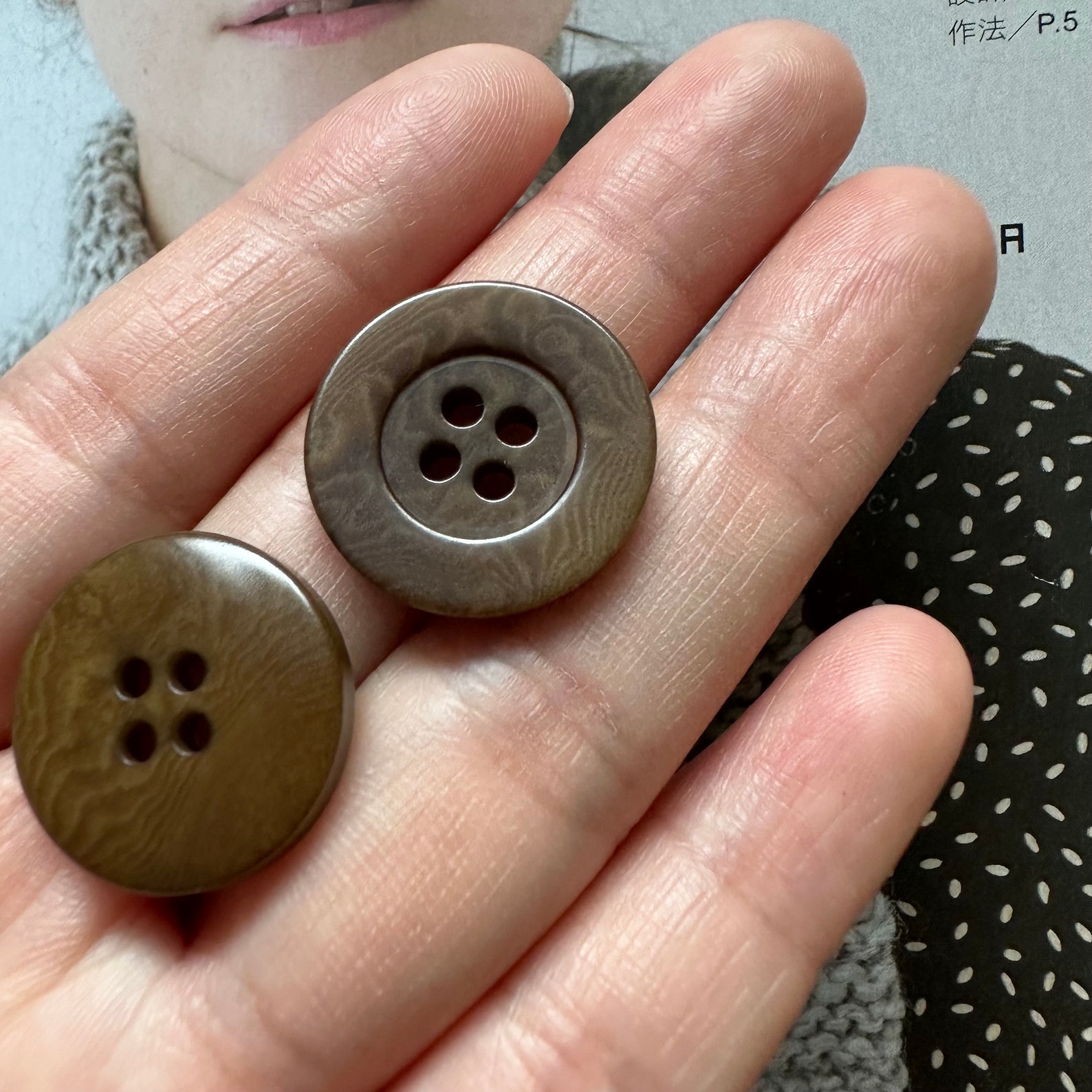 11.4/12.5/15/18/20/23mm Corozo Buttons Black White Gray Khaki Brown 4 ...
