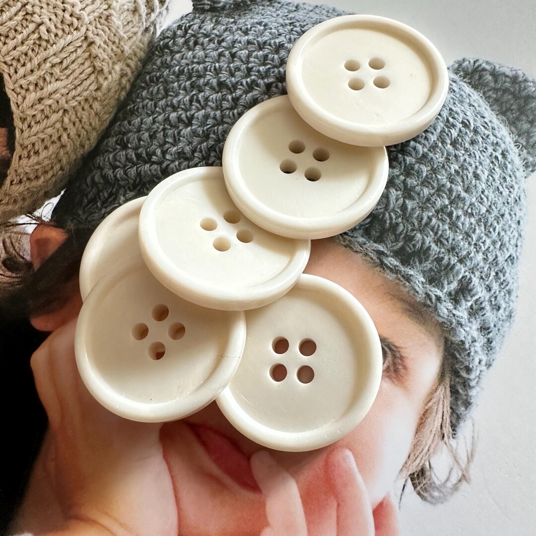 White Cow Bone Buttons, 4 Hole Natural Sewing Supplies (11.5-28mm) - Etsy