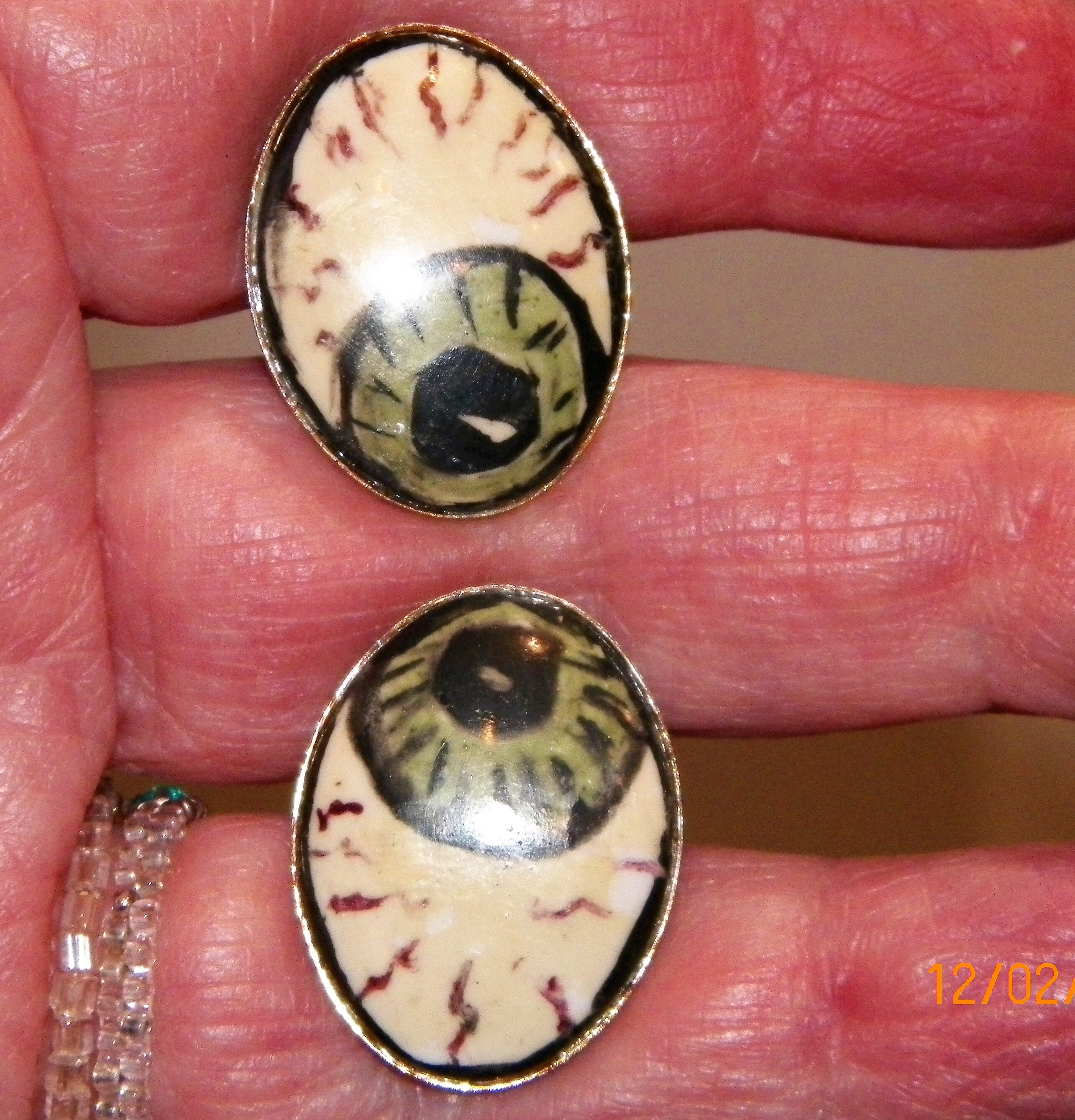 Vintage Bloodshot Oval Eyeball Hand Made Cufflinks Hand Painted Gift ...