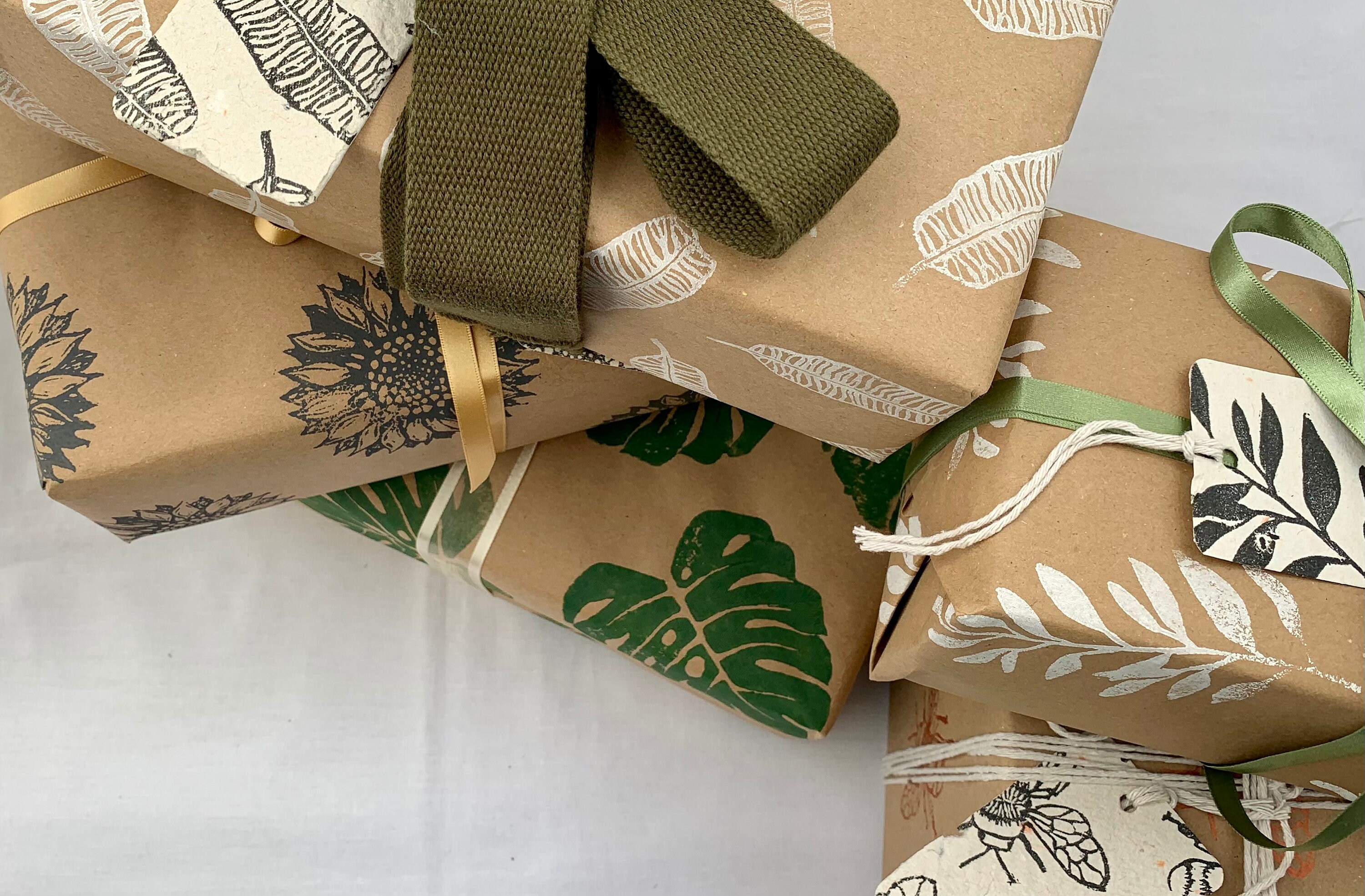 Banana Leaf Gift Wrap, Wrapping Paper, Handprinted, Luxury - Etsy
