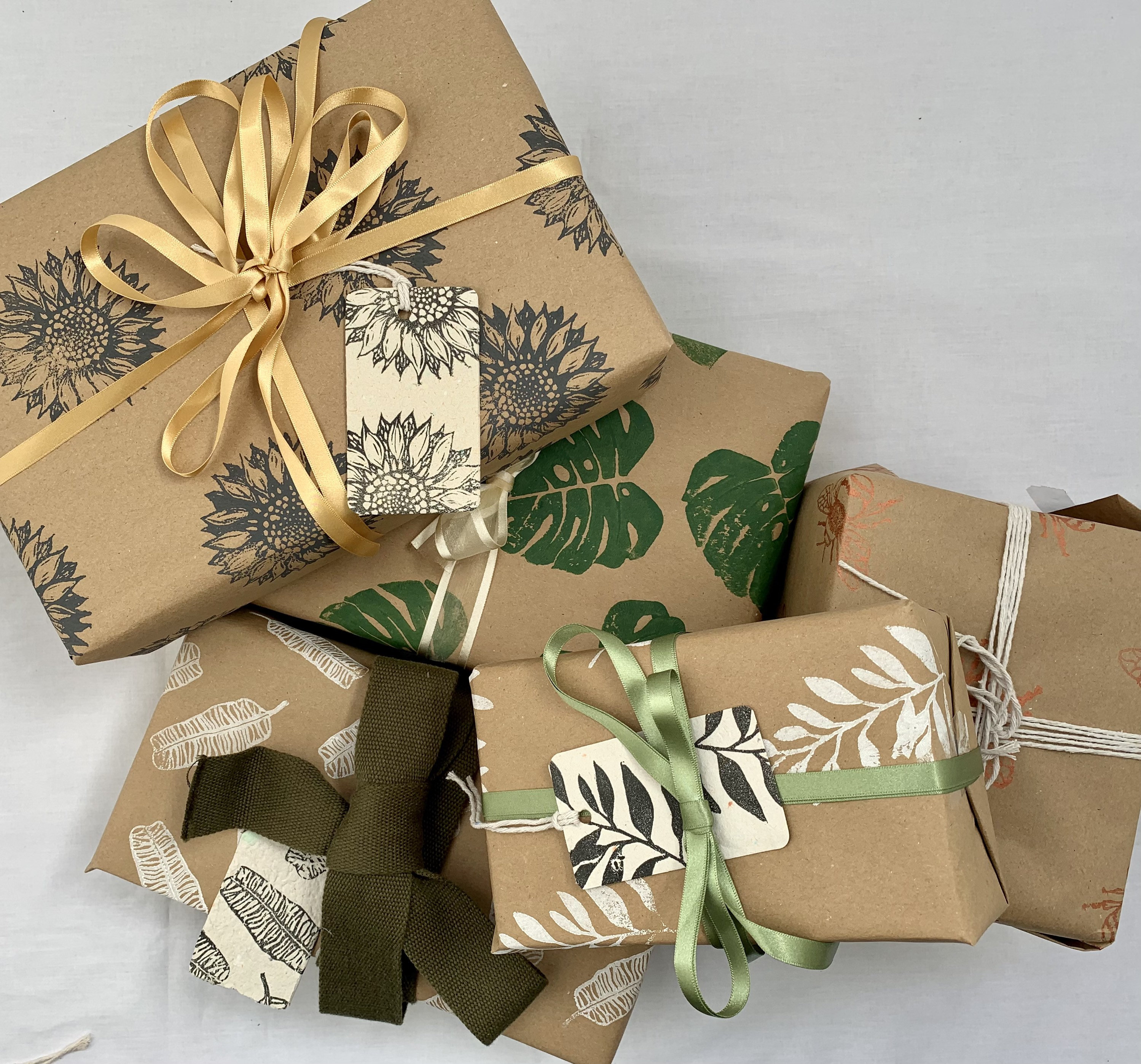 Banana Leaf Gift Wrap, Wrapping Paper, Handprinted, Luxury - Etsy