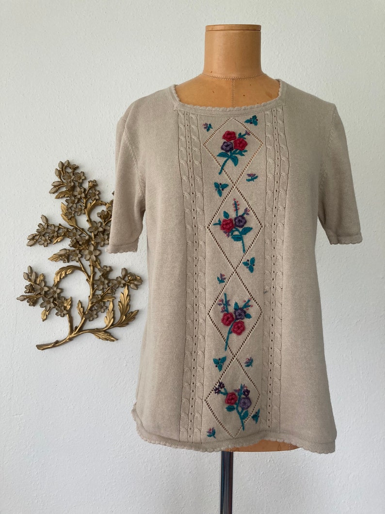Vintage Alfred Dunner Short Sleeve Sweater With Floral Details - Etsy