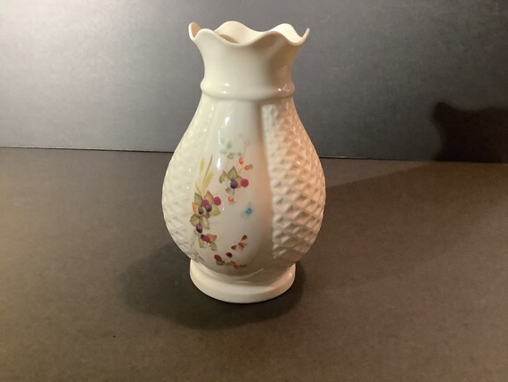 Donegal Irish Parian China Vase | Etsy