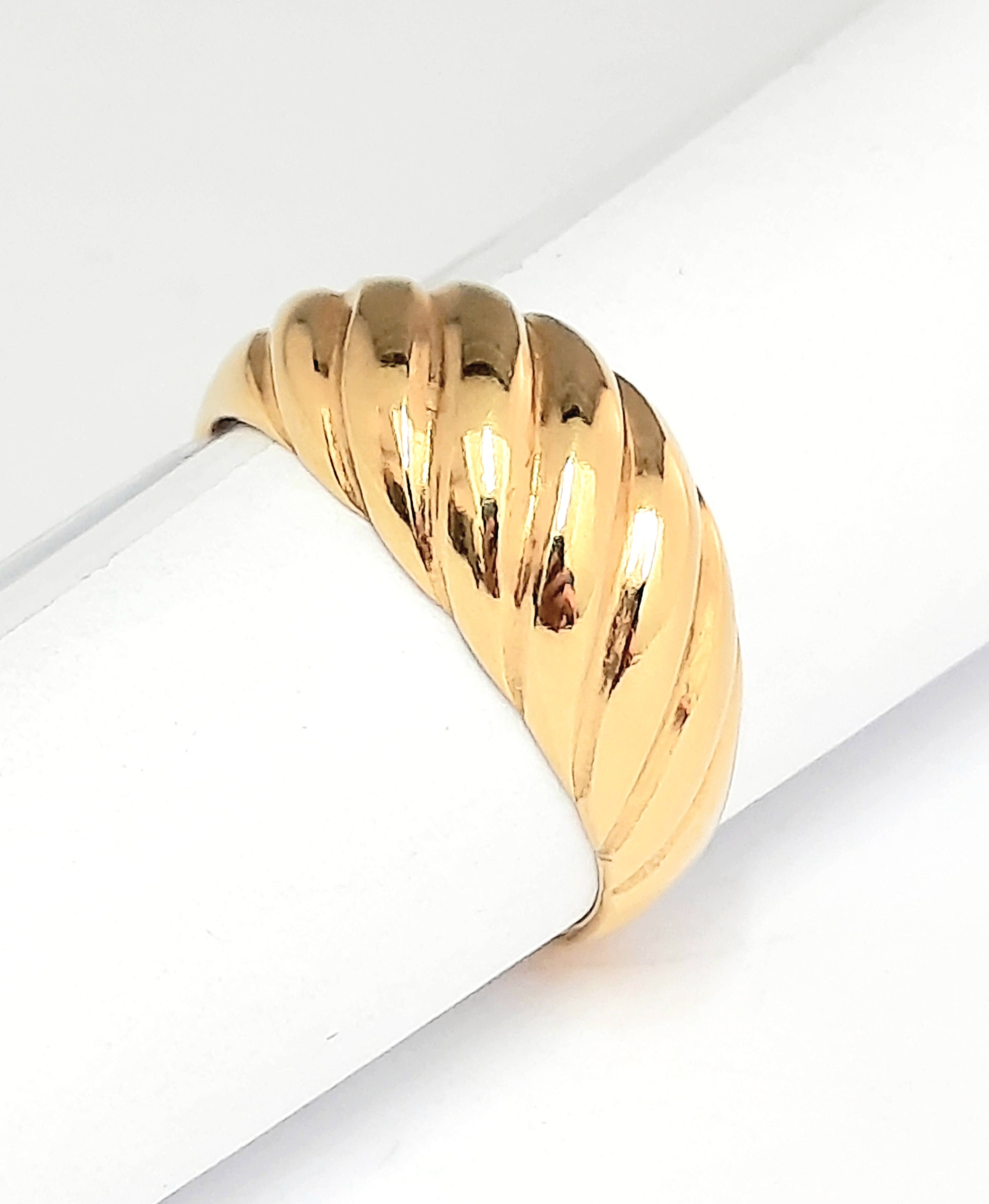 925 Sterling Silver, 18K Gold Plating, Vermeil, Wavy Style Ring ...