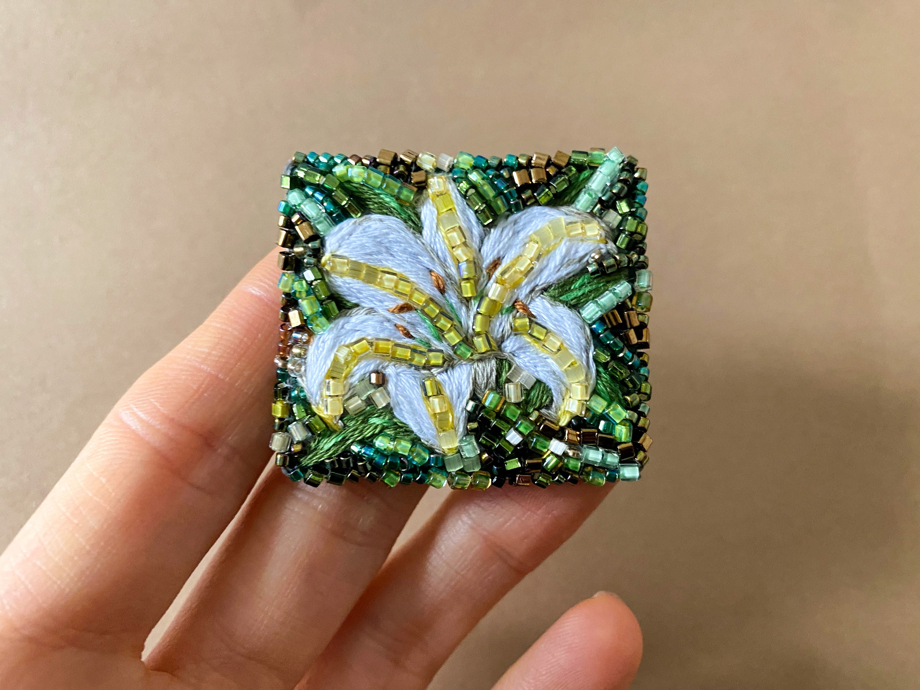 Embroidered Lily Flower Brooch Floral Brooch Pin for Wedding - Etsy