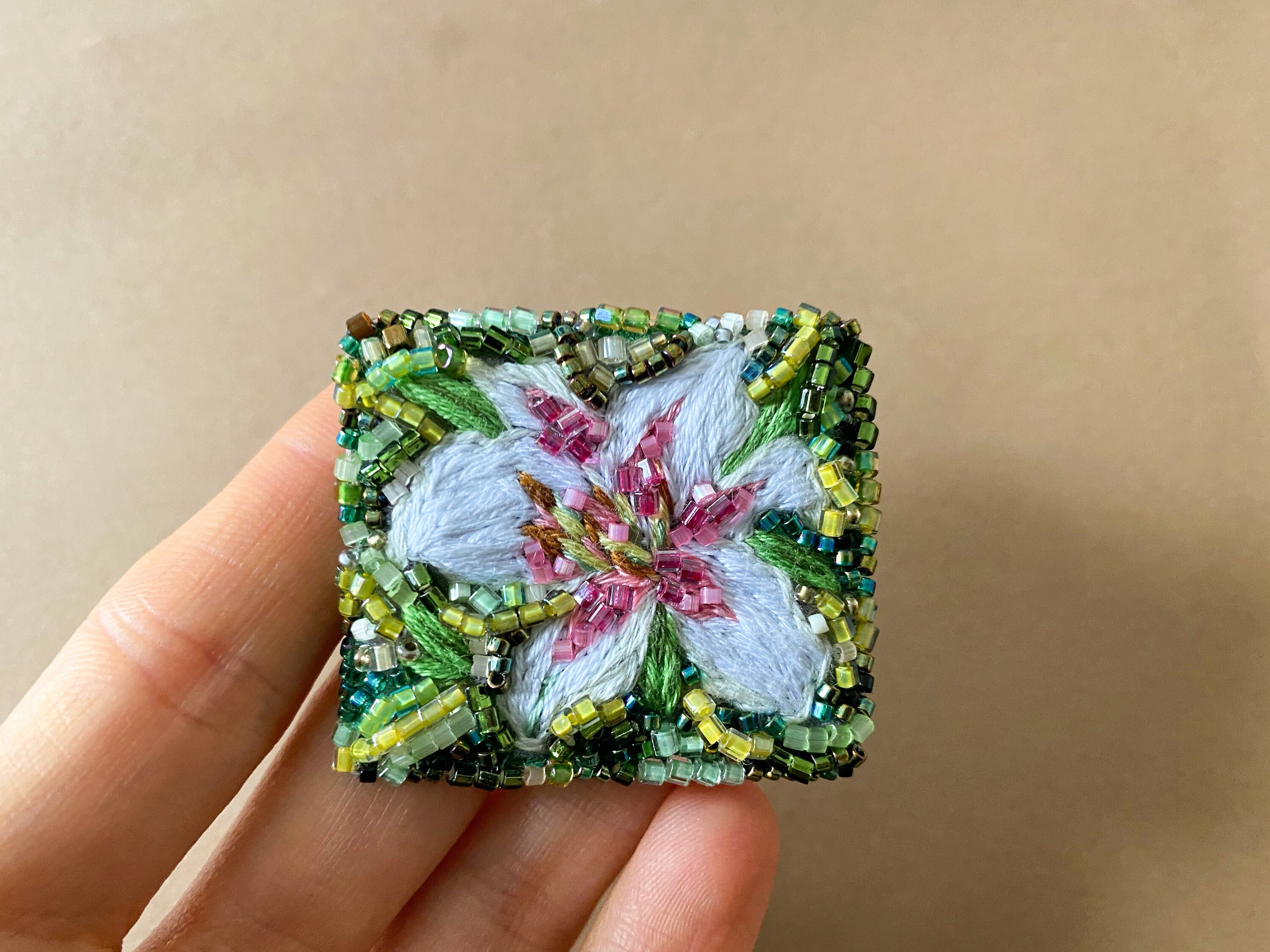 Embroidered Lily Flower Brooch Floral Brooch Pin for Wedding - Etsy