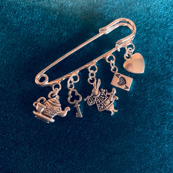 Kilt Pin Brooch - Etsy UK