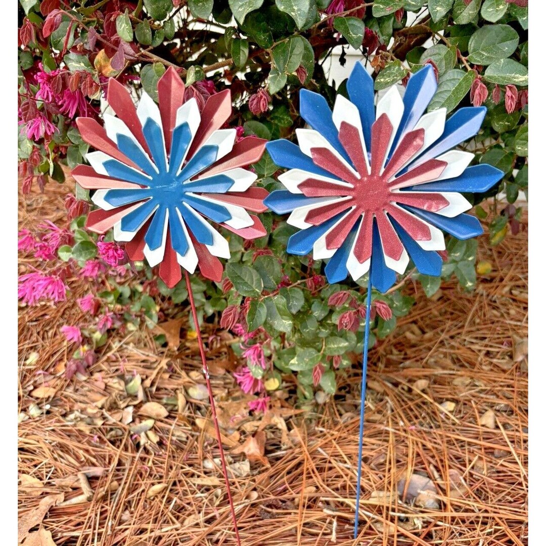 Set of 2 Red ,white & Blue flower Garden Stake Patriotic Yard Art Décor ...