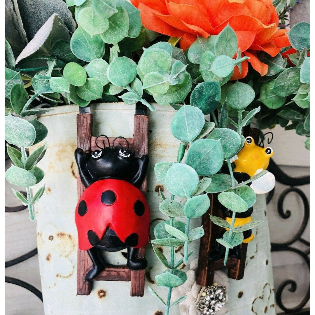 2 Flower Pot Huggers Bumblebee & Ladybug Hanger Bumble Bee - Etsy