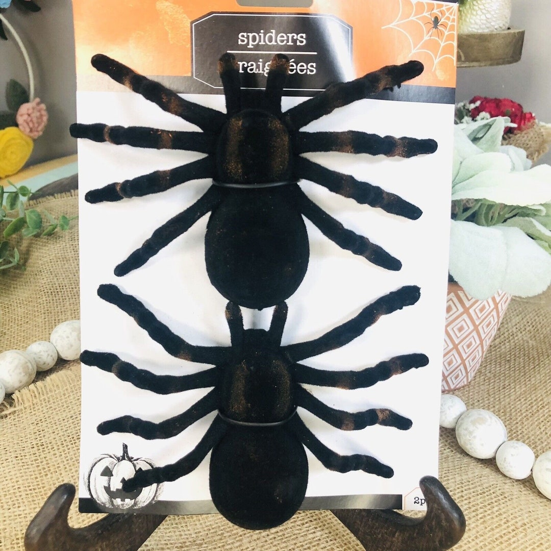 2 Pc Realistic Black Spider Tarantula Fake/prank/halloween Large 6 W X ...