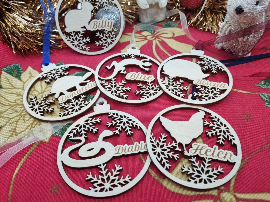 Personalised Pet Christmas Baubles | Christmas Baubles | Hanging ...