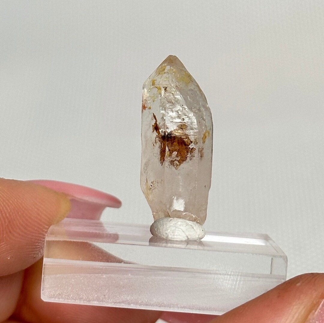 Rare UV Reactive Petroleum Quartz, Natural Golden Enhydro Quartz ...