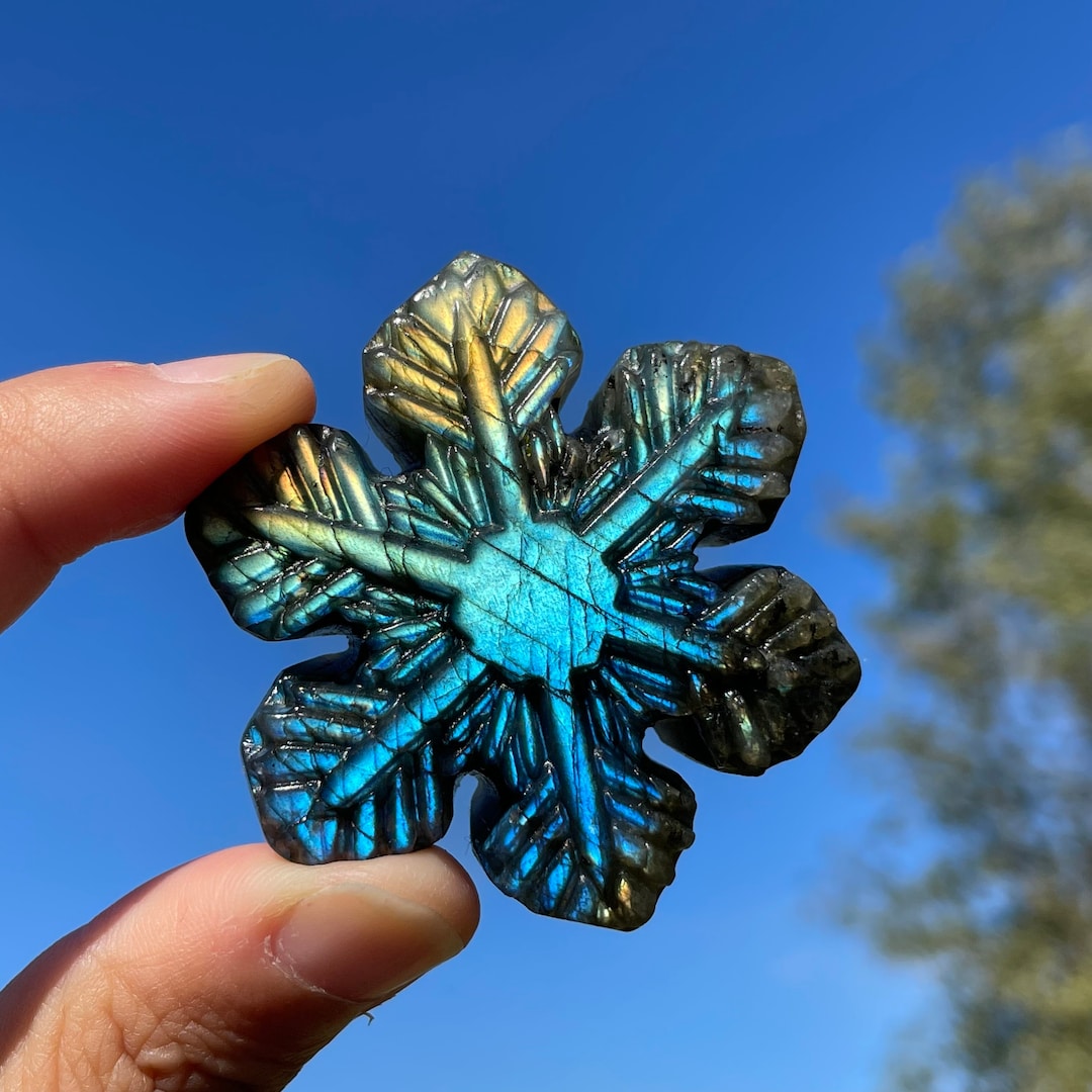1pc Natural Labradorite Snowflake,quartz Crystal Snowflake,hand Carved ...