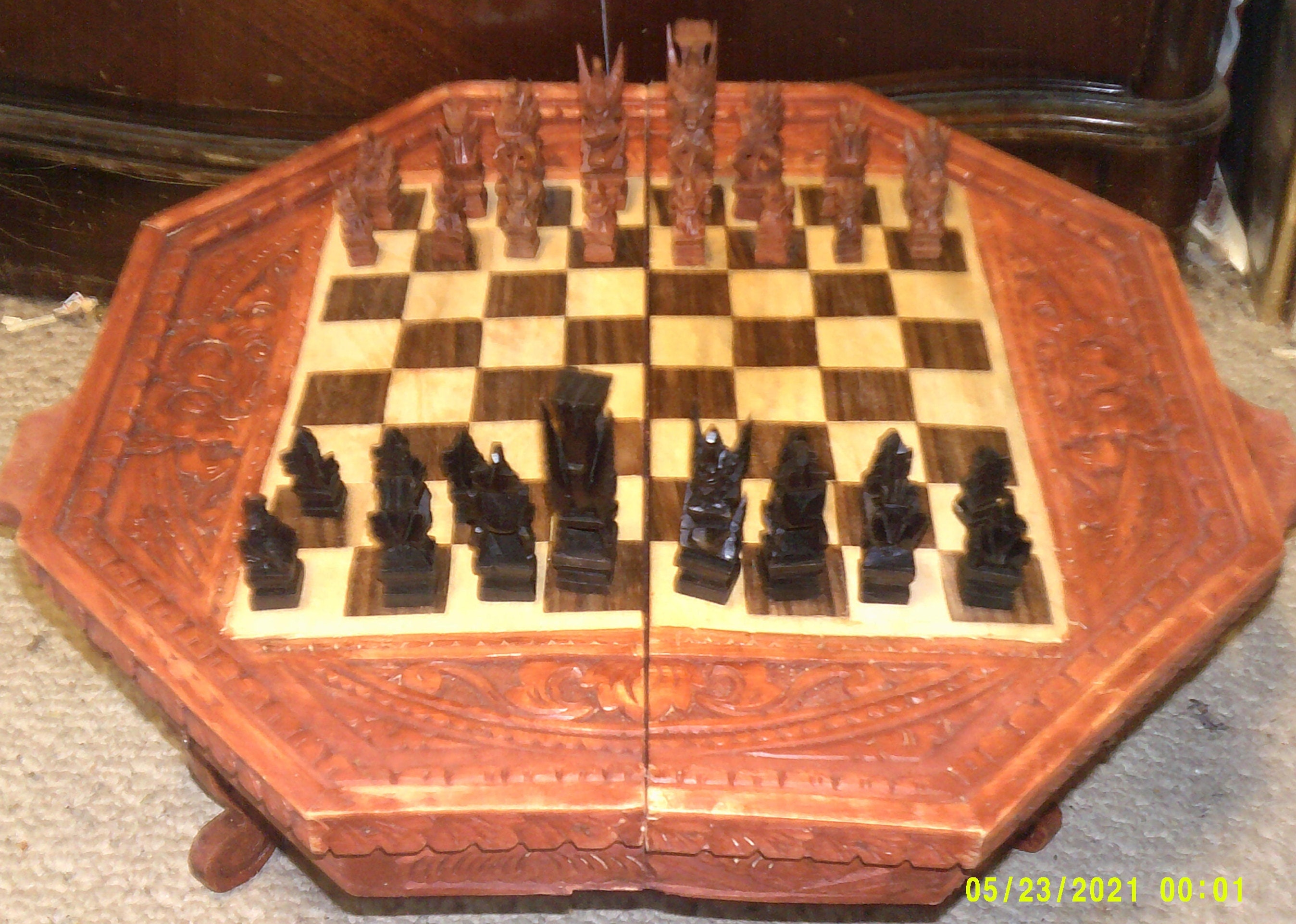Beautiful Hand Made Tiki Mayan Aztec Chess Board and Pieces Folding ...