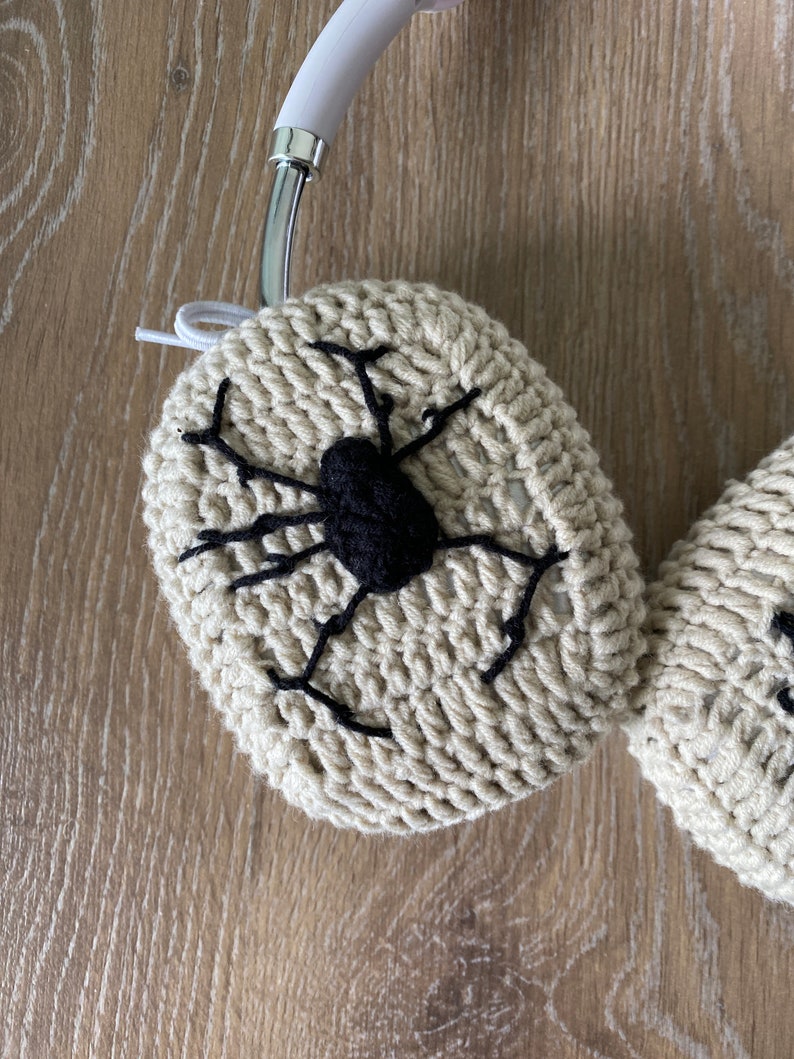 Spider Crochet Airpods Max Case, 100% Handmade Spider Pattern Airpods ...