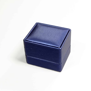 Blue Engagement Ring Box With LED Light - Great for Proposals, Weddings ...