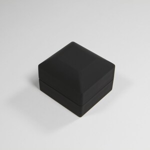 Black Engagement Ring Box With LED Light - Great for Proposals ...