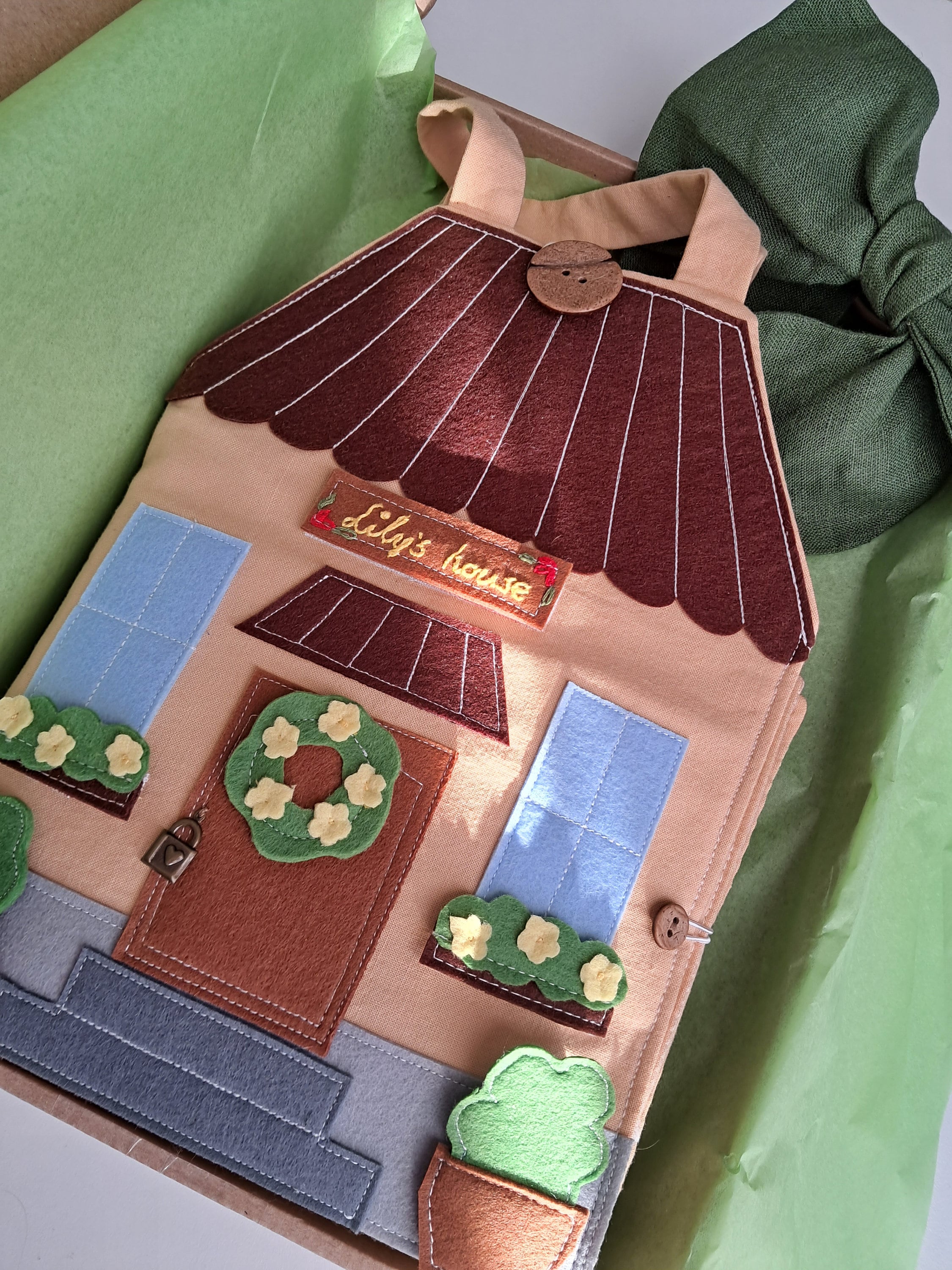 Doll House ,pattern and PDF Instructions for Sewing a Textile Dollhouse ...