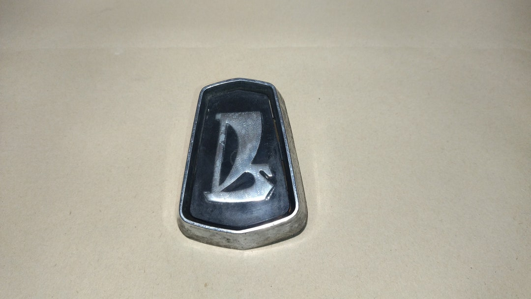 Soviet Emblem Car Lada Vaz,soviet Car Lada,soviet Model Lada,ussr Model ...